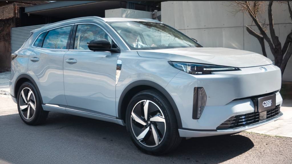 Changan lanza el nuevo CS55 Plus IDD: su primer SUV híbrido enchufable autorrecargable en Chile